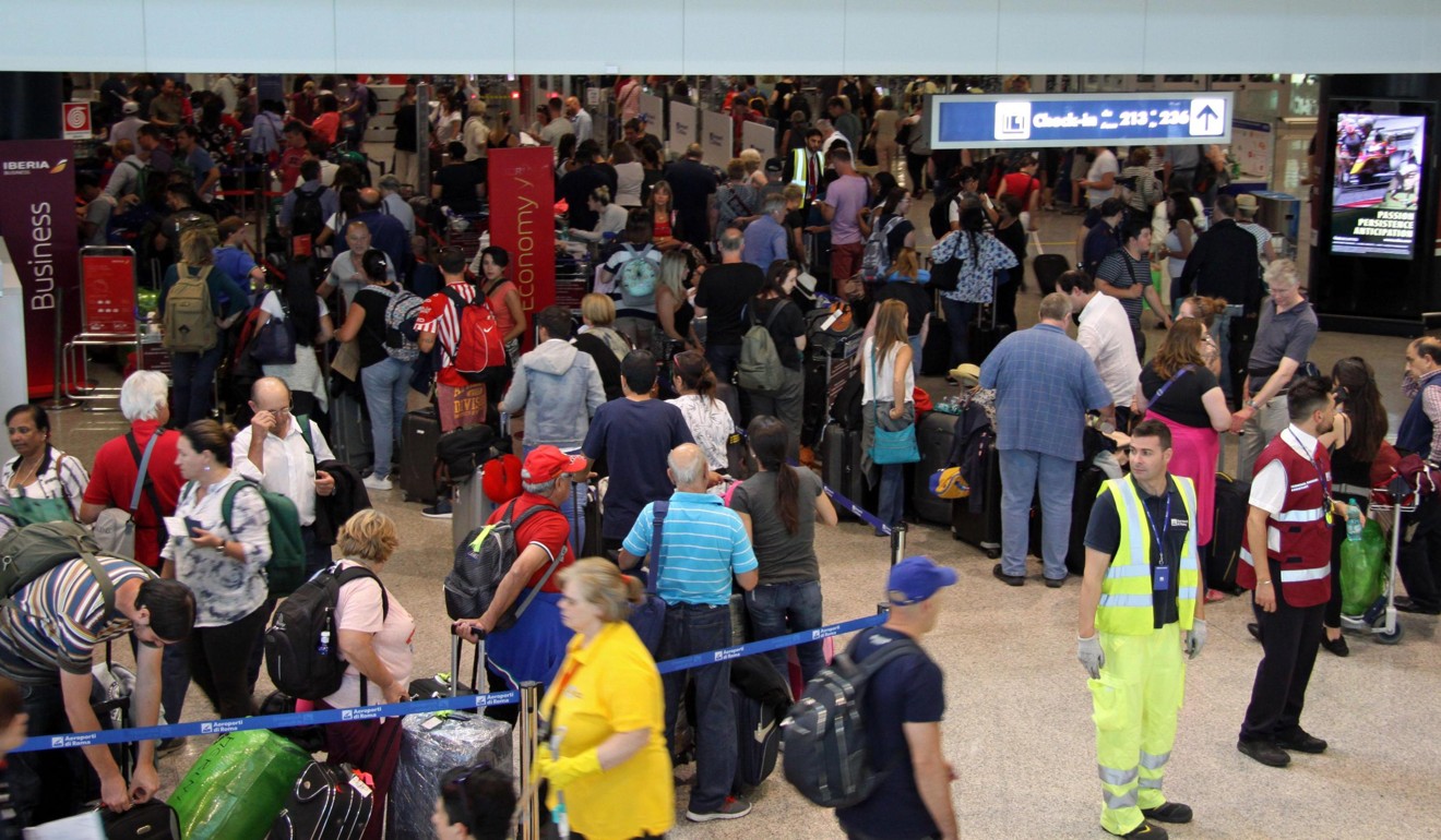 British Airways resumes some flights from Heathrow and Gatwick airports ...