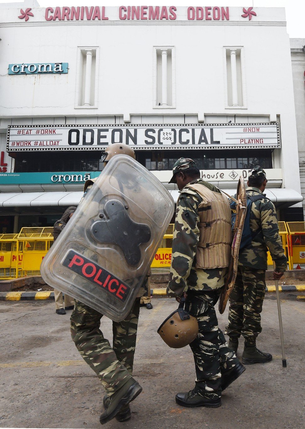 After riots and death threats, Bollywood film ‘Padmaavat’ opens to ...