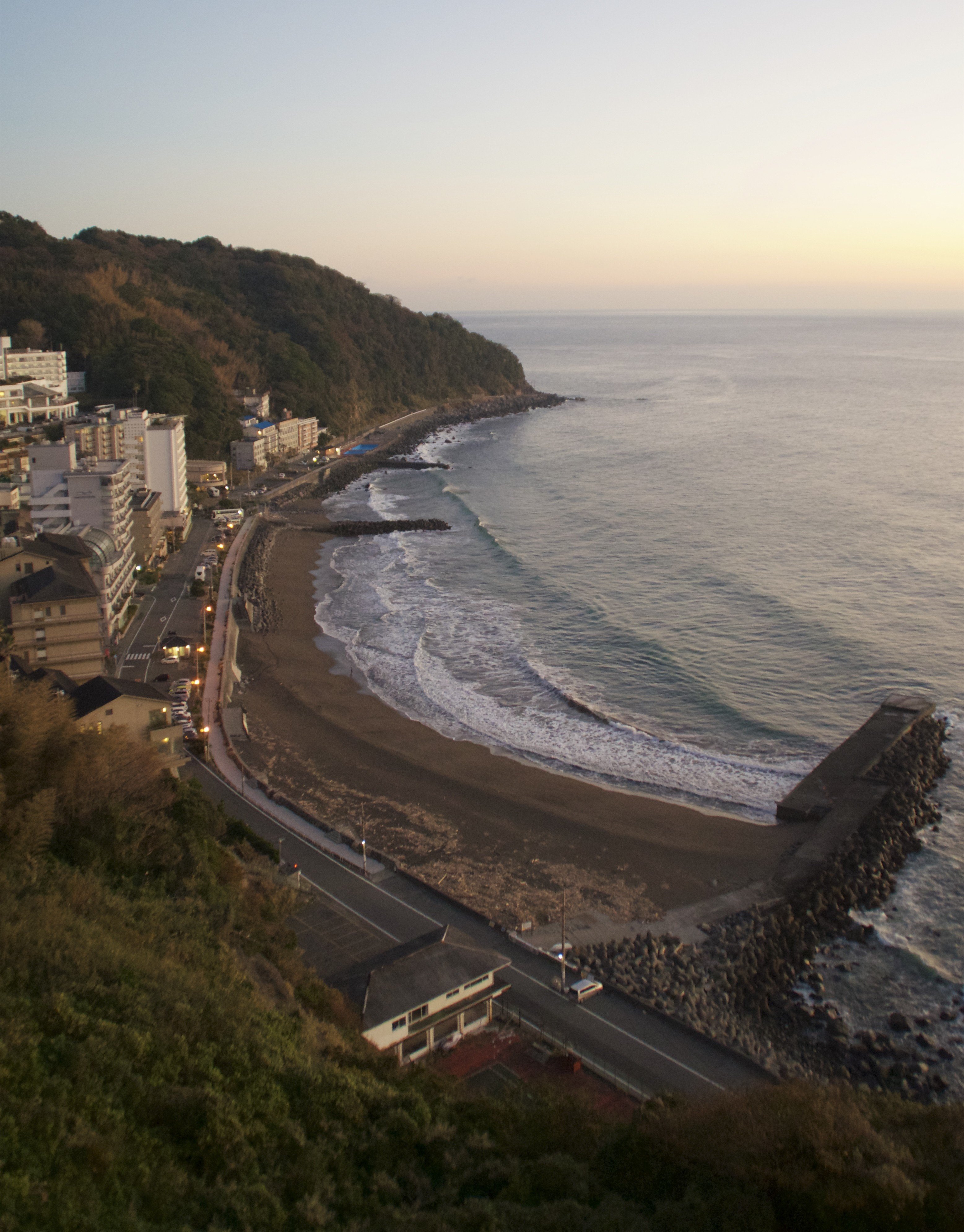 A walking tour of the Izu Peninsula, an hour from Tokyo by bullet train ...