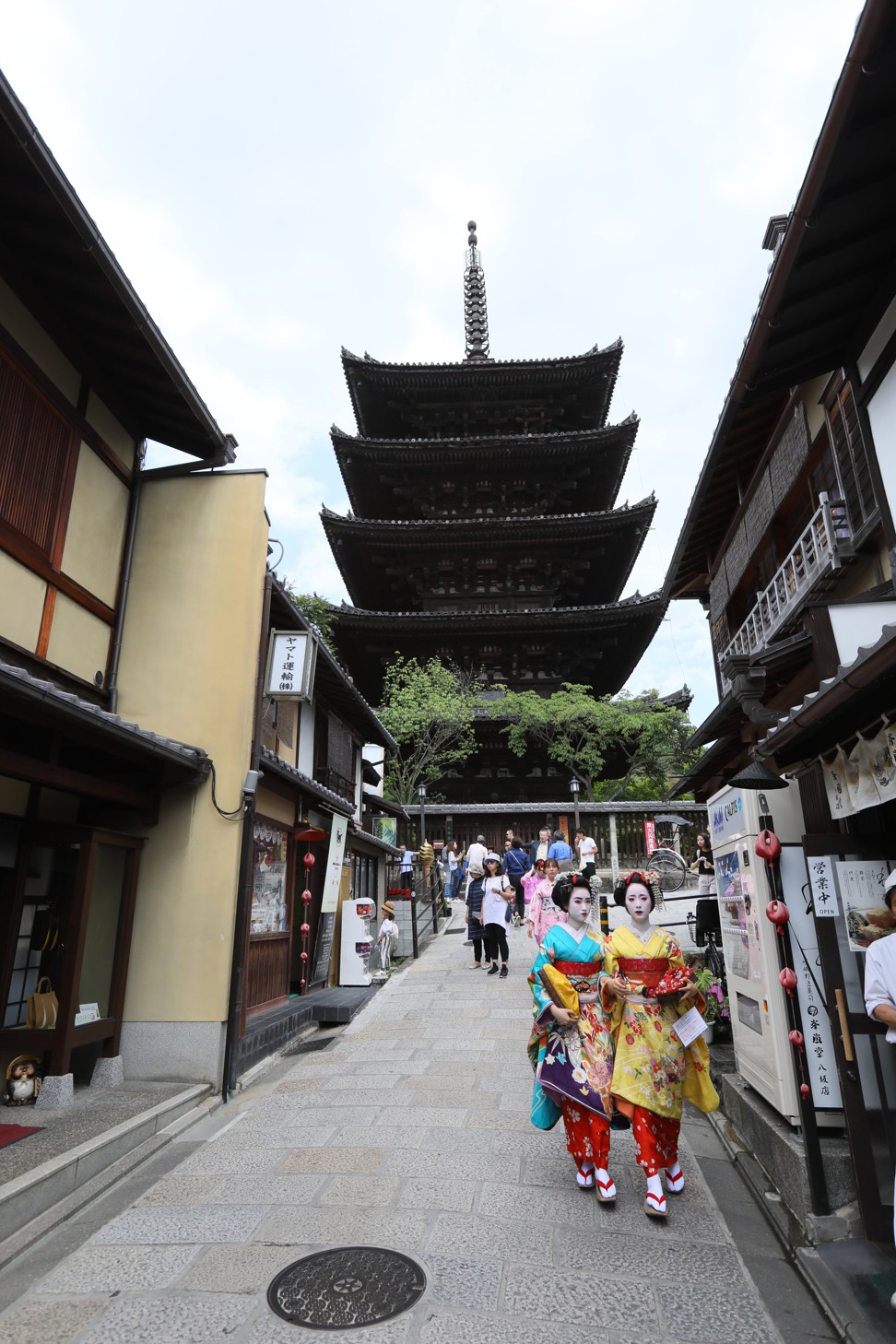 ‘I love men’: how geisha celebrate Lunar New Year in Kyoto | South ...