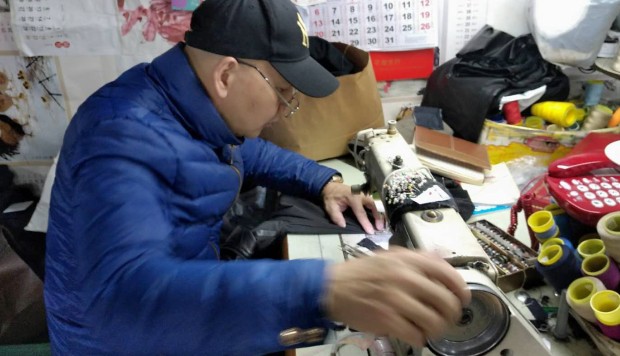 Meet the Chinese tailor who has luxury clothing alterations all sewn up ...