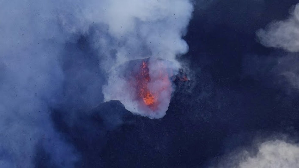 Vanuatu orders evacuation of 11,000 people from volcano island as acid ...