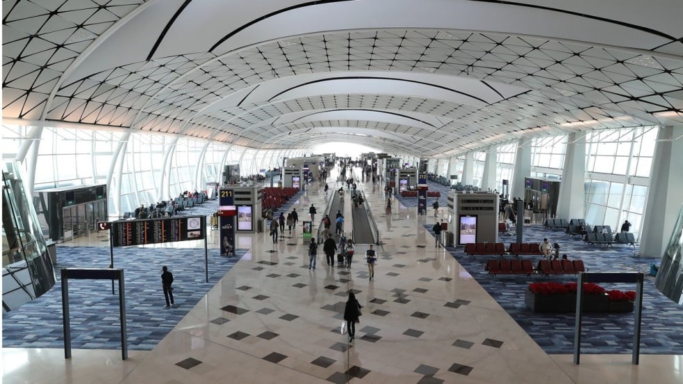 Free showers, faster Wi-fi and revamped boarding gates at Hong Kong ...