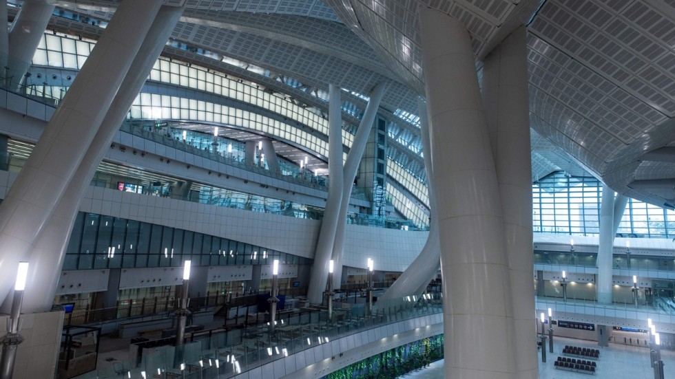 MTR sets up war room and cable cars shuttered as Hong Kong battens down ...