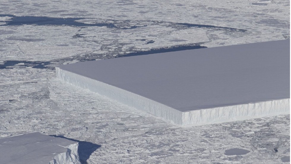Perfectly rectangular iceberg floating off Antarctica looks ...