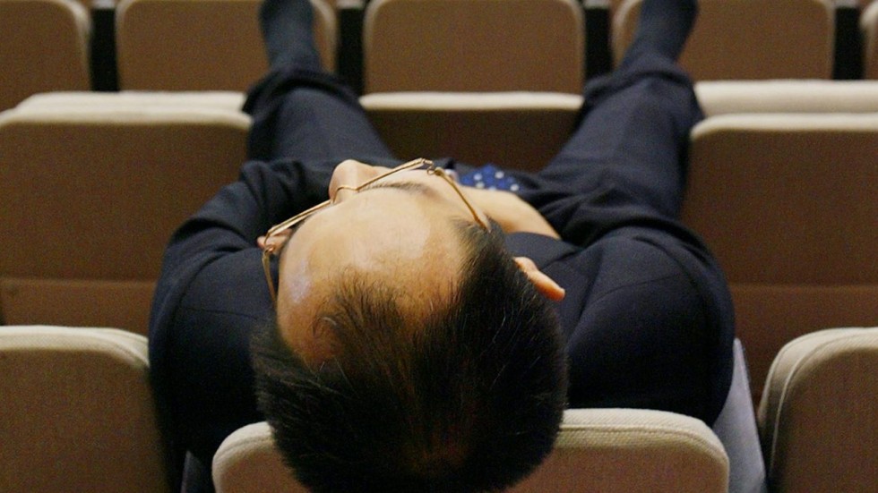 Strategic sleeping rooms? Japanese companies are urging staff to take ...