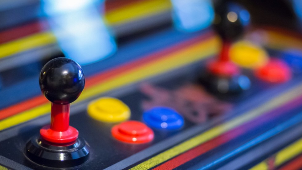 Space Invaders, Pac-Man and Missile Command: Martin Amis’ ode to video ...