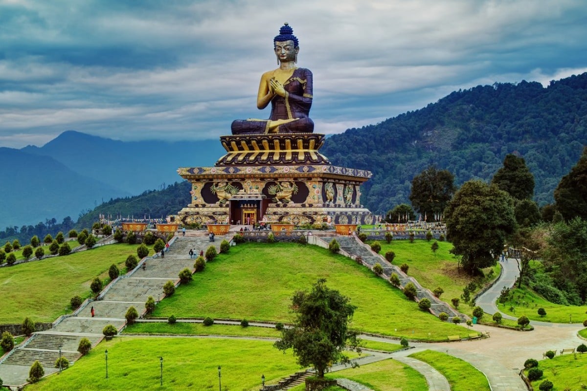 Himalayan ‘kingdom’ of Sikkim, in India, opens first airport and is ...