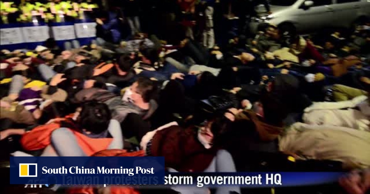 Taiwan riot police dislodge protesters to retake government HQ | South ...